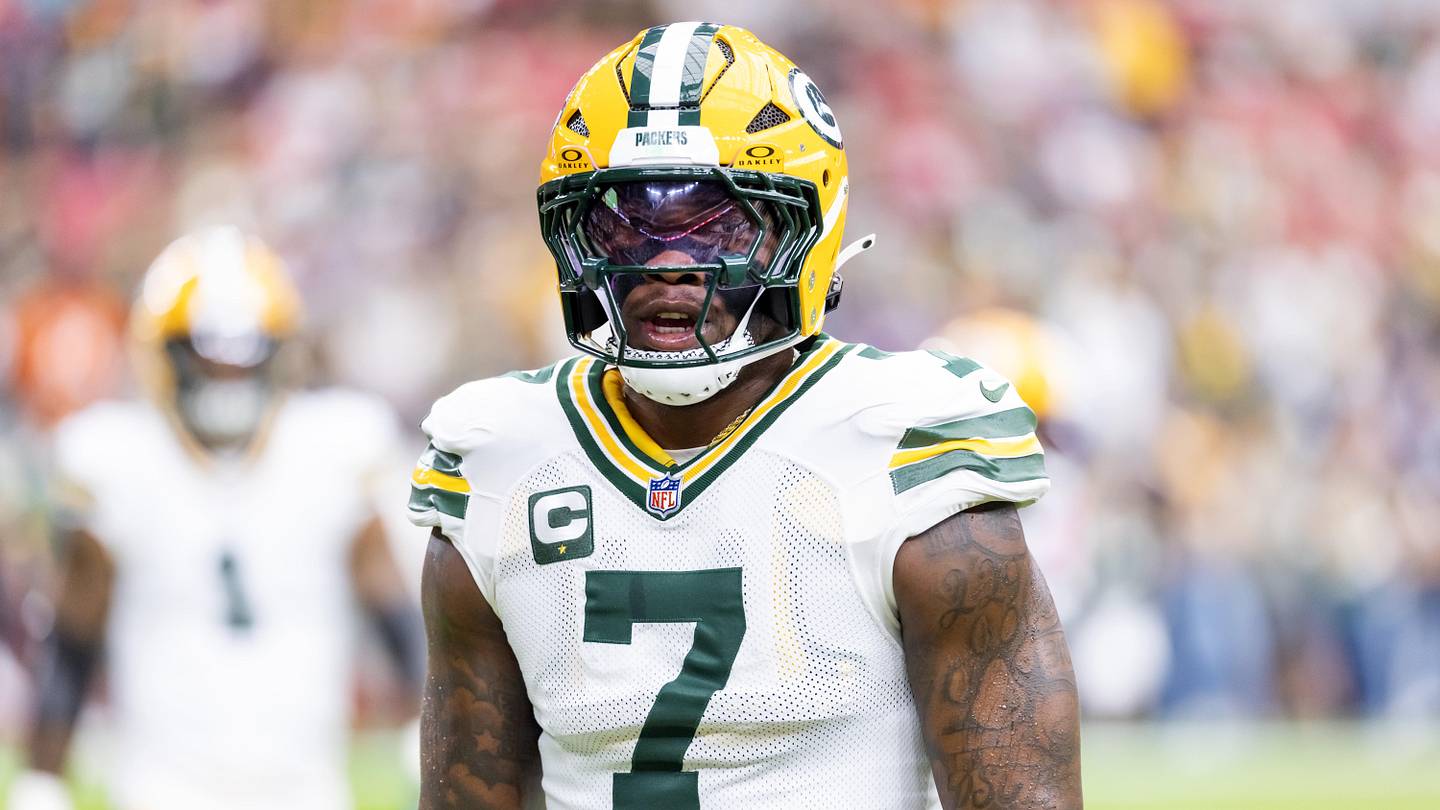 Tremaine Edmunds Trade Buzz Could Hinder Quay Walker's Free Agency