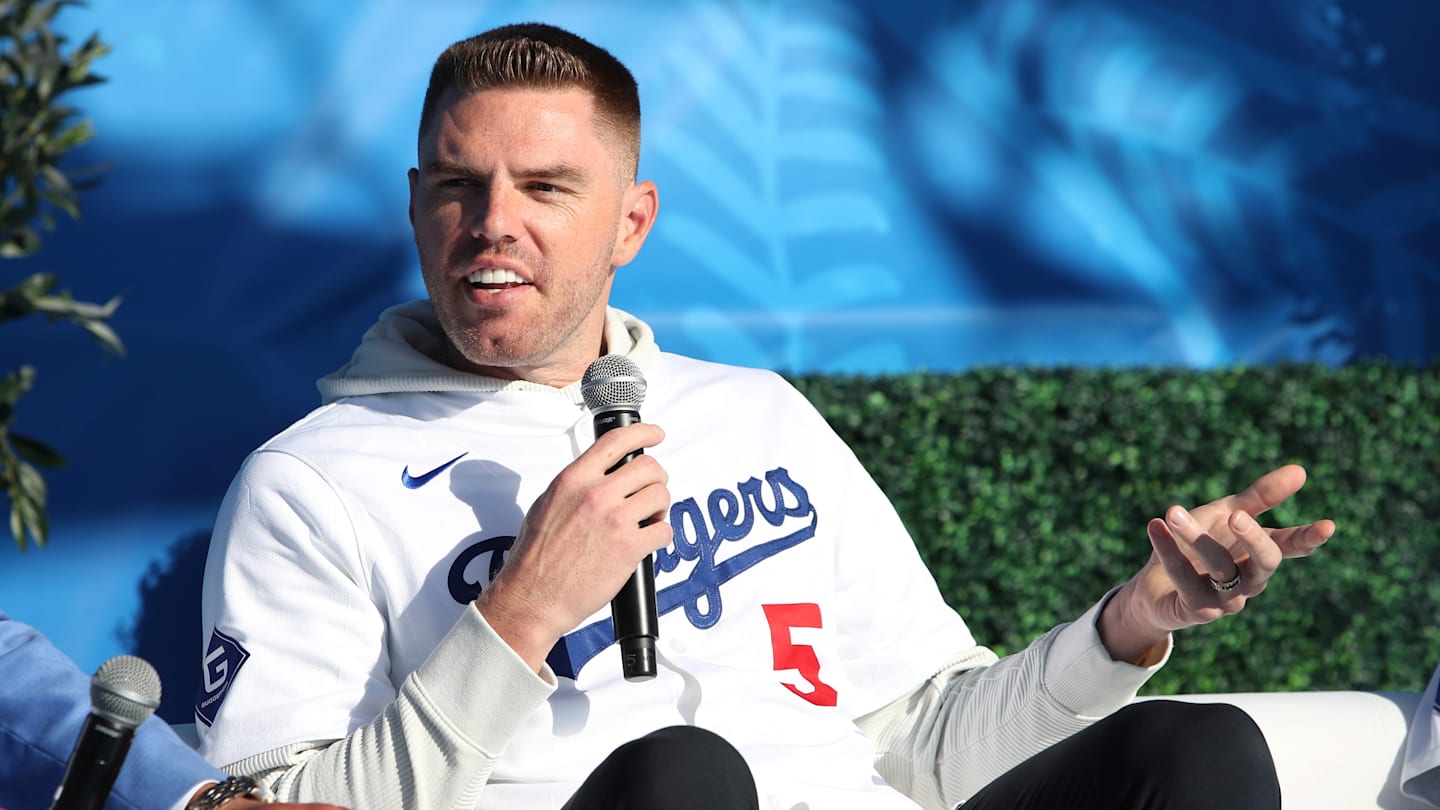 Freddie Freeman injury recovery timeline revealed as Dodgers' spring ...