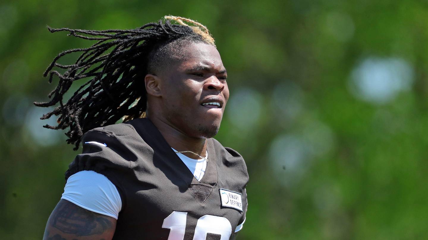 Cleveland Browns' Dillon Gabriel Teased About Rose Bowl Loss By Rookie ...