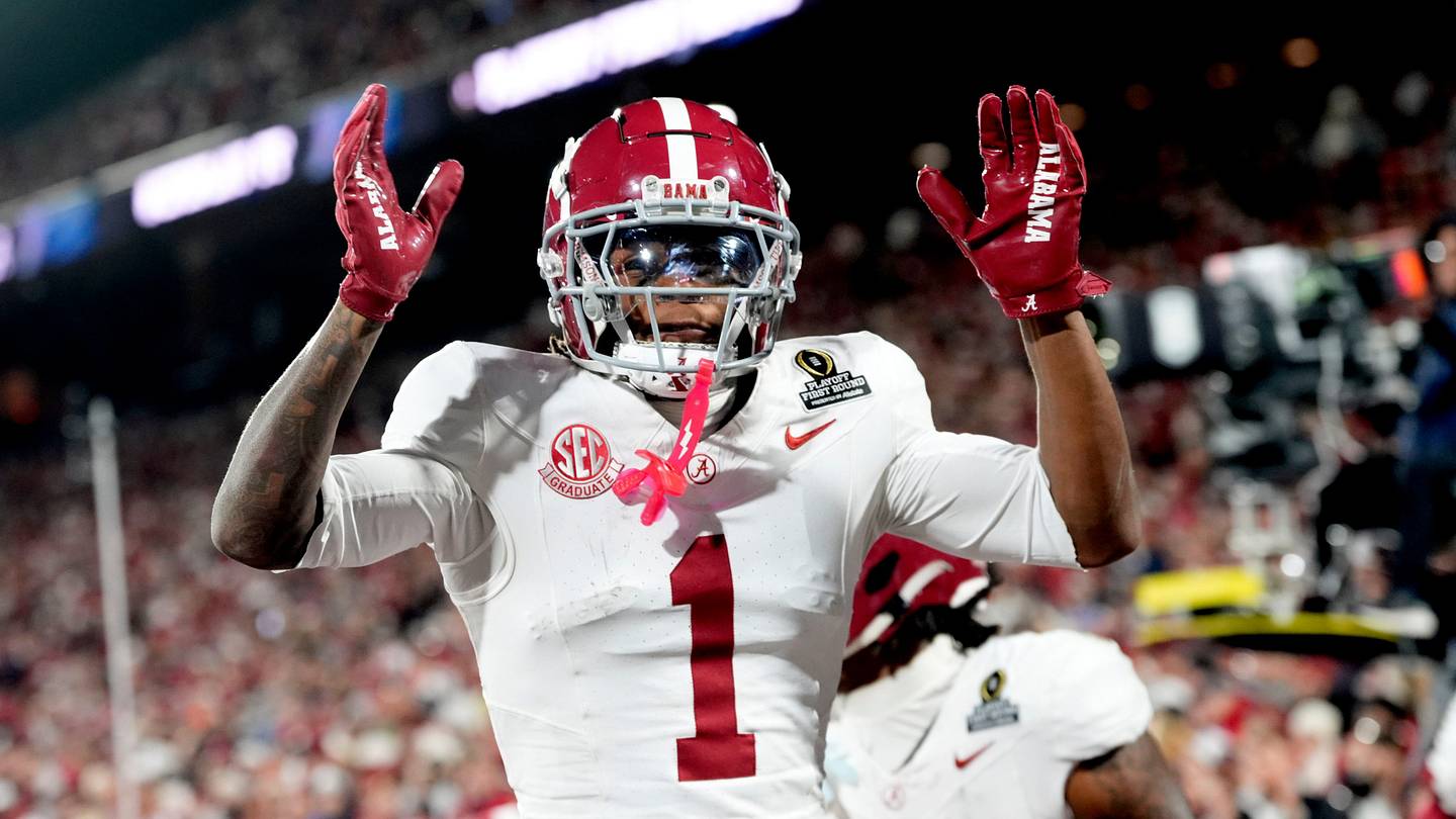 Alabama's Receiving Touchdown Leader to Enter Transfer Portal
