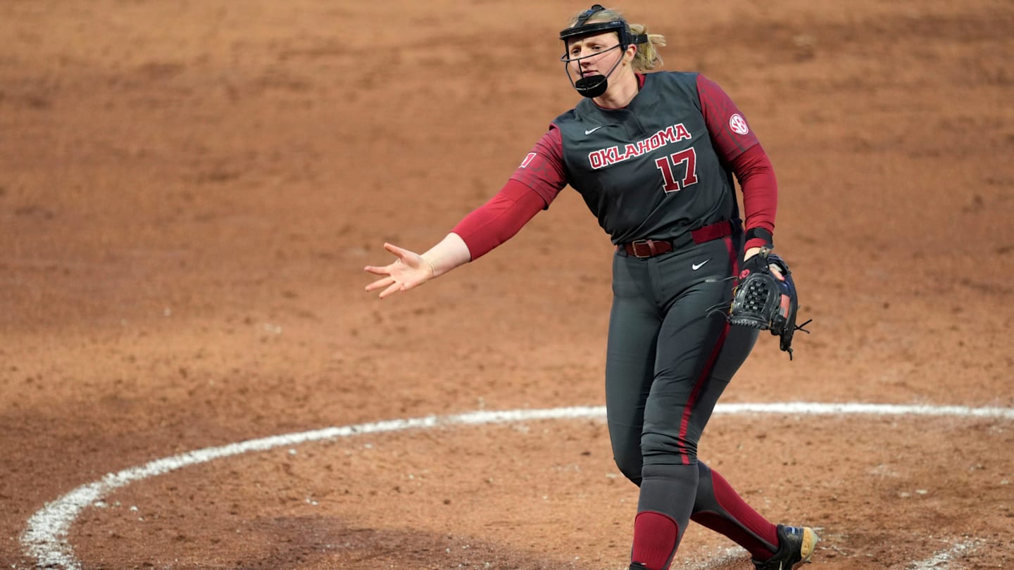 Oklahoma loses top spot in college softball rankings