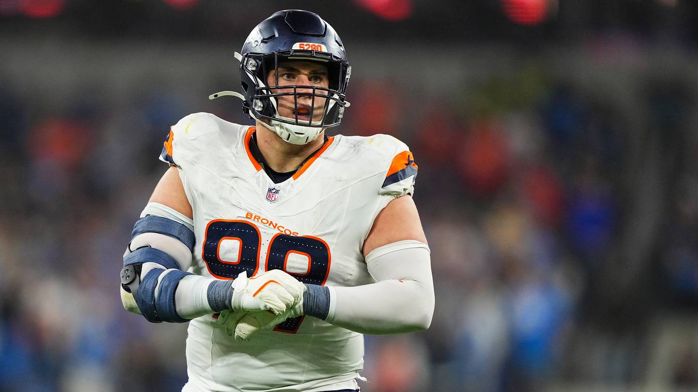Broncos answer fans' prayers with genius Zach Allen contract extension