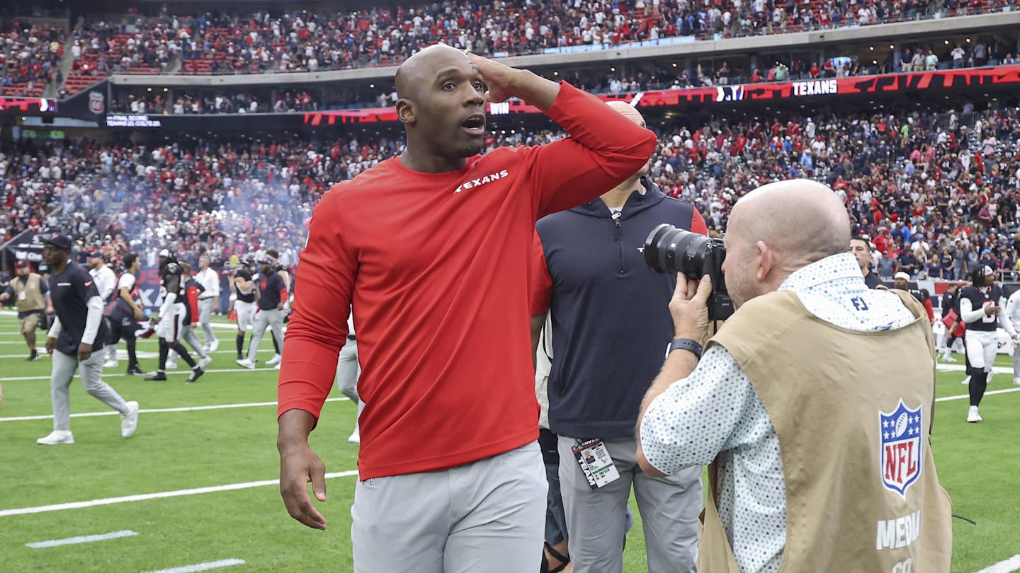 Texans Stud Gets Last Laugh Over NFL After Latest Punishment News