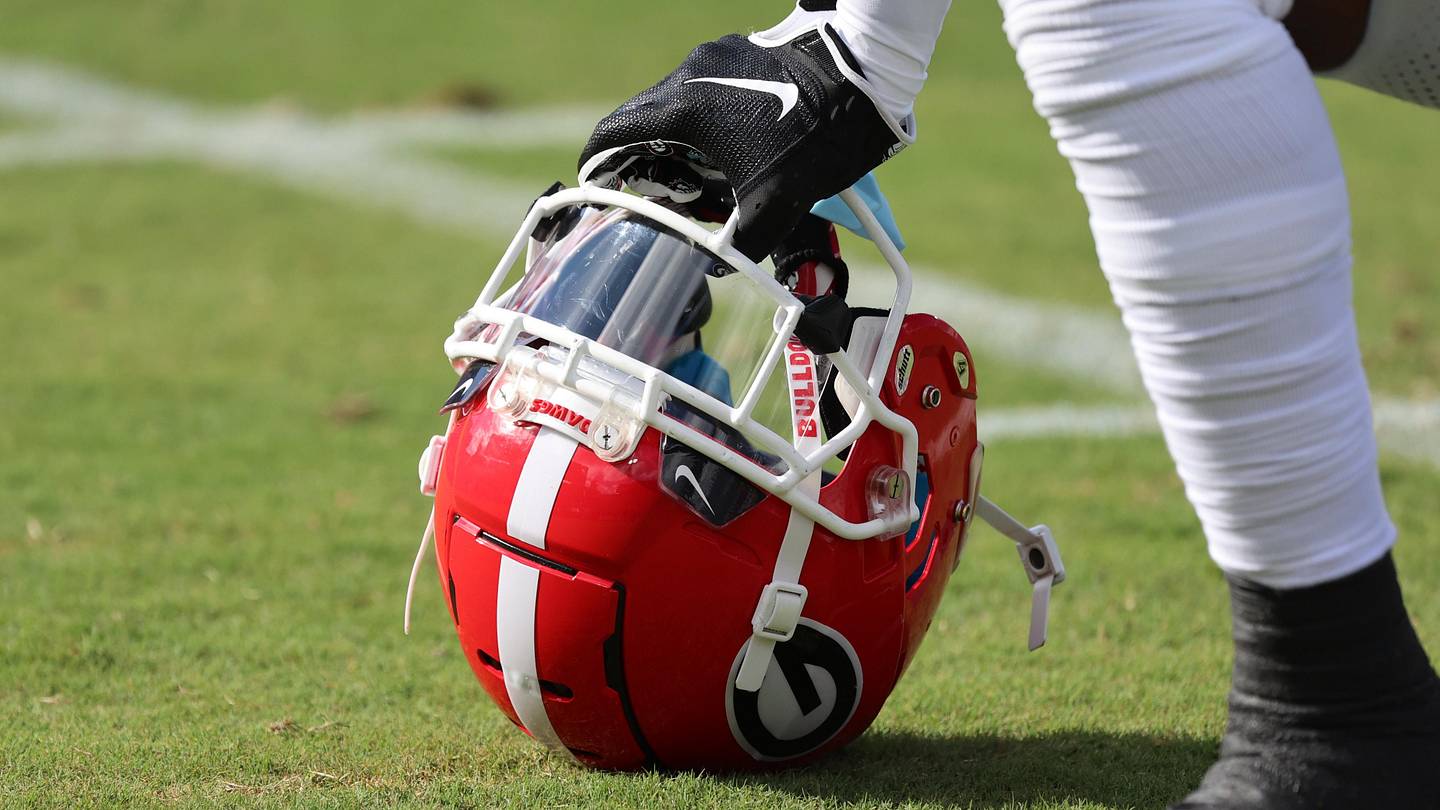 Georgia Bulldogs Add Former Running Back Legend to Staff Ahead of 2026 ...