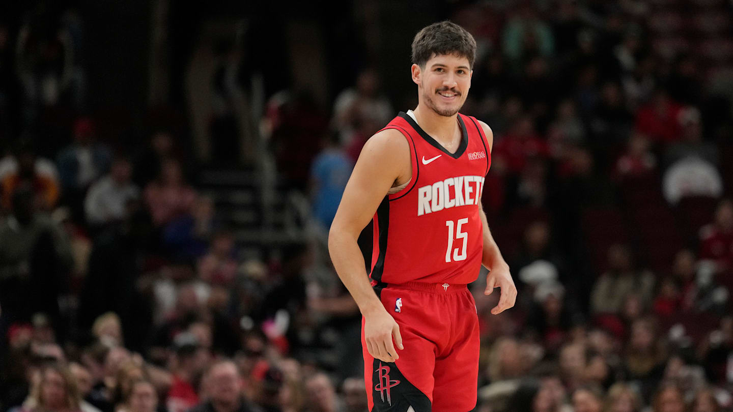 National reporter says quiet part out loud about Rockets' need for Reed ...