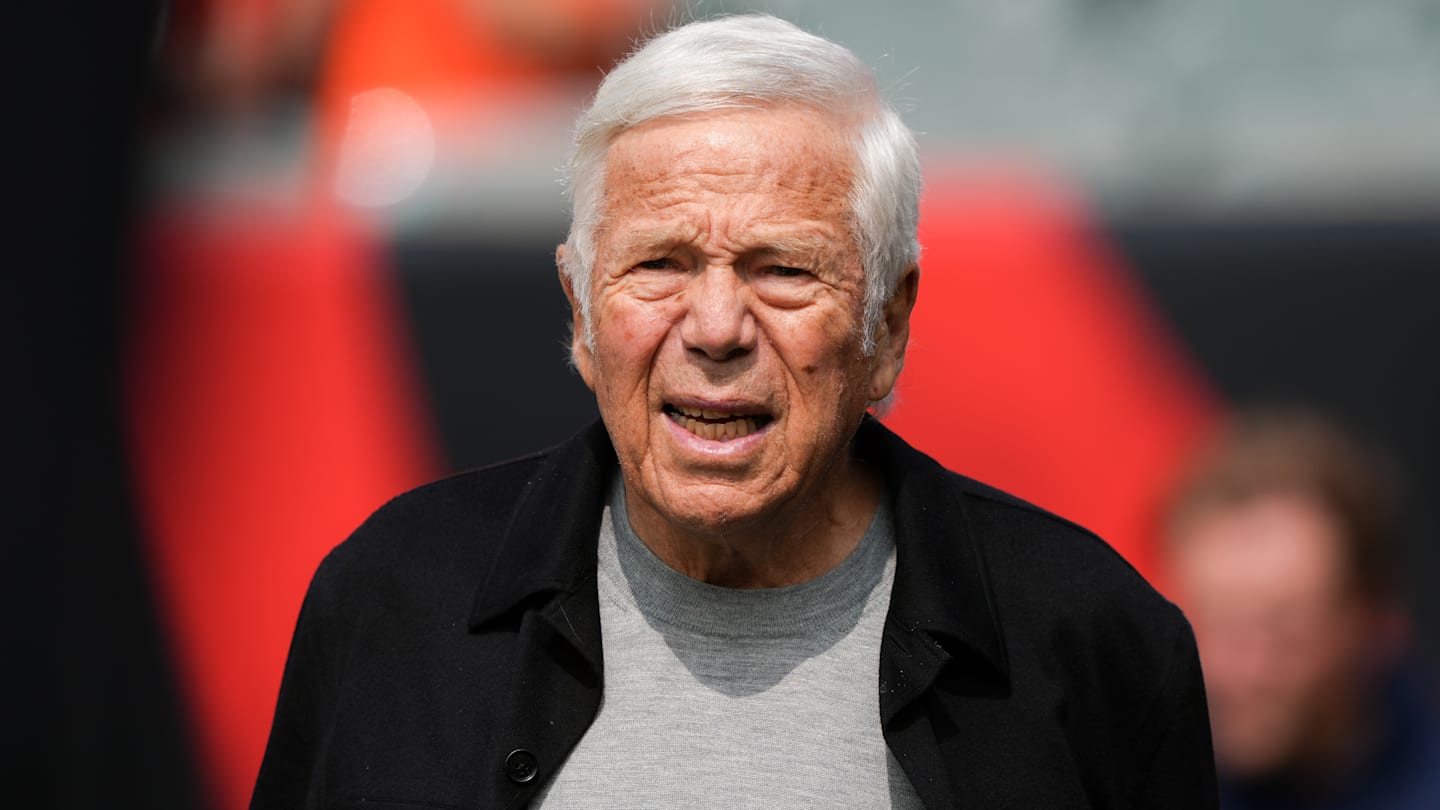 Patriots players send strong message to Robert Kraft after another brutal loss