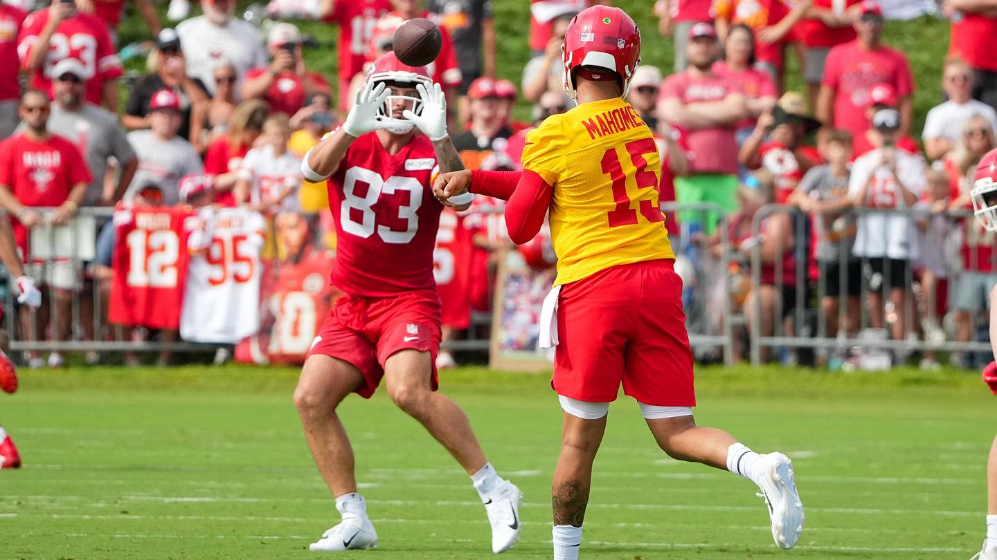 SI:AM | Football Is (Sorta) Back!