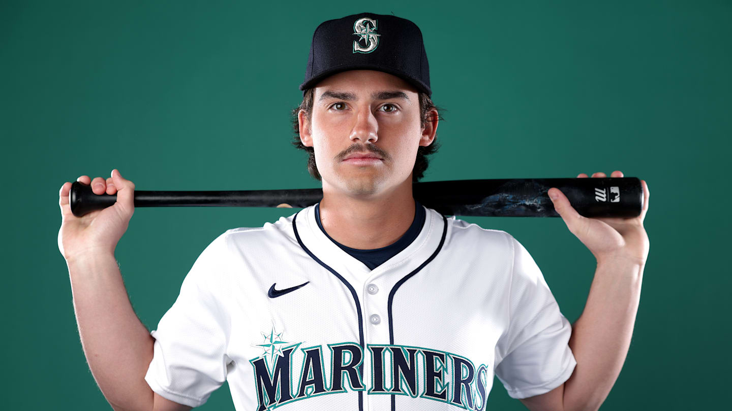 Why Mariners' newest red-hot prospect faces an unfortunate dilemma