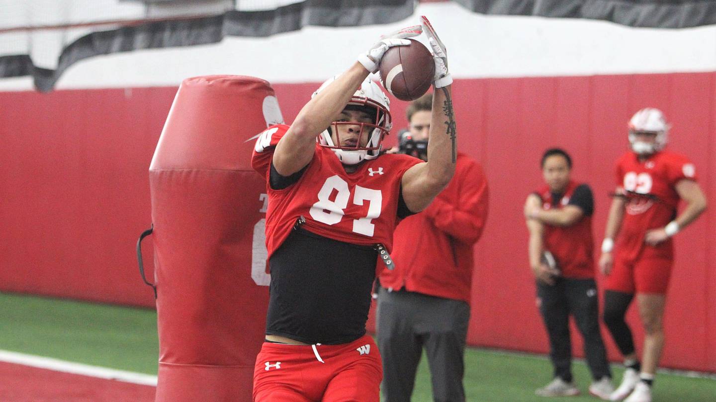 Wisconsin Badgers Appear to Be Moving Fourth-Year Tight End to New ...