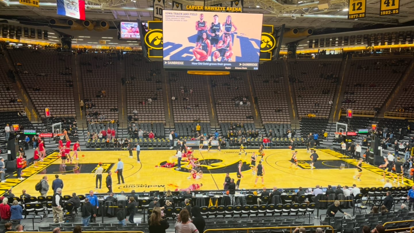 LIVE BLOG: Updates From Indiana Basketball's Game At Iowa