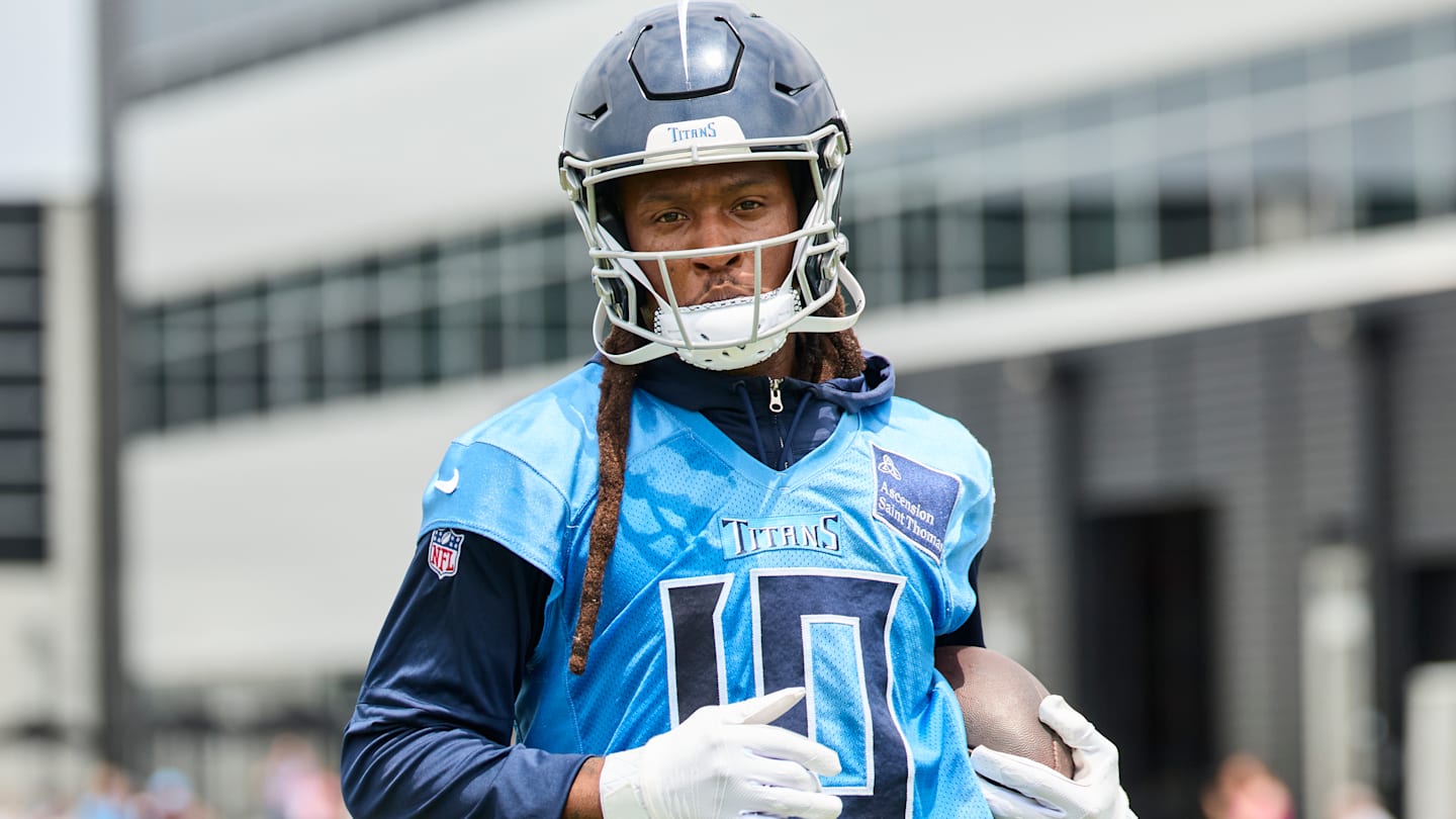 DeAndre Hopkins may have hinted at a much longer future with Titans