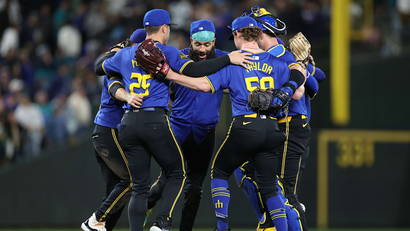 What would a successful season look like for the Mariners in 2025?