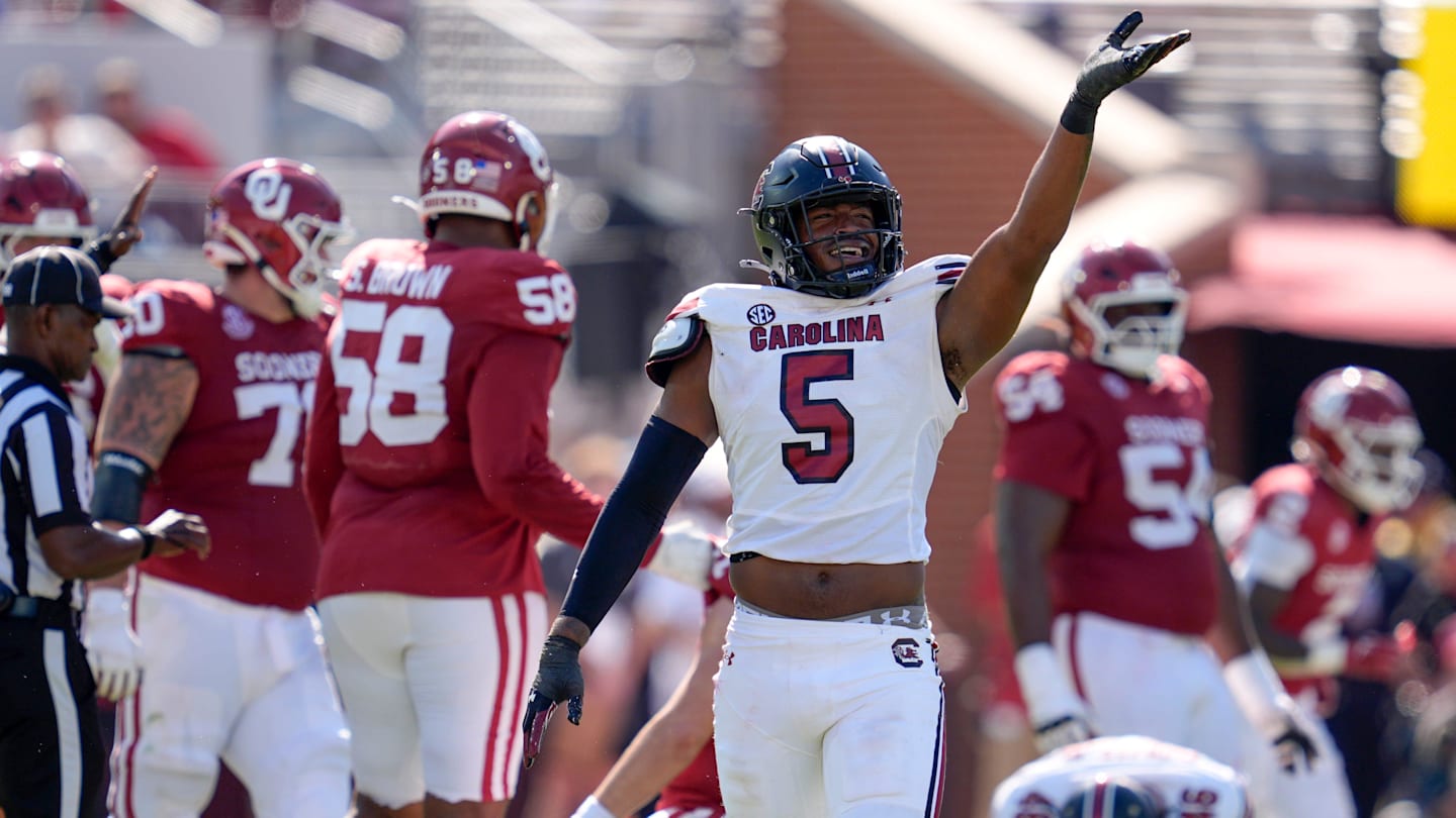 Oklahoma offense in total disarray; Sooners staking claim as SEC's ...