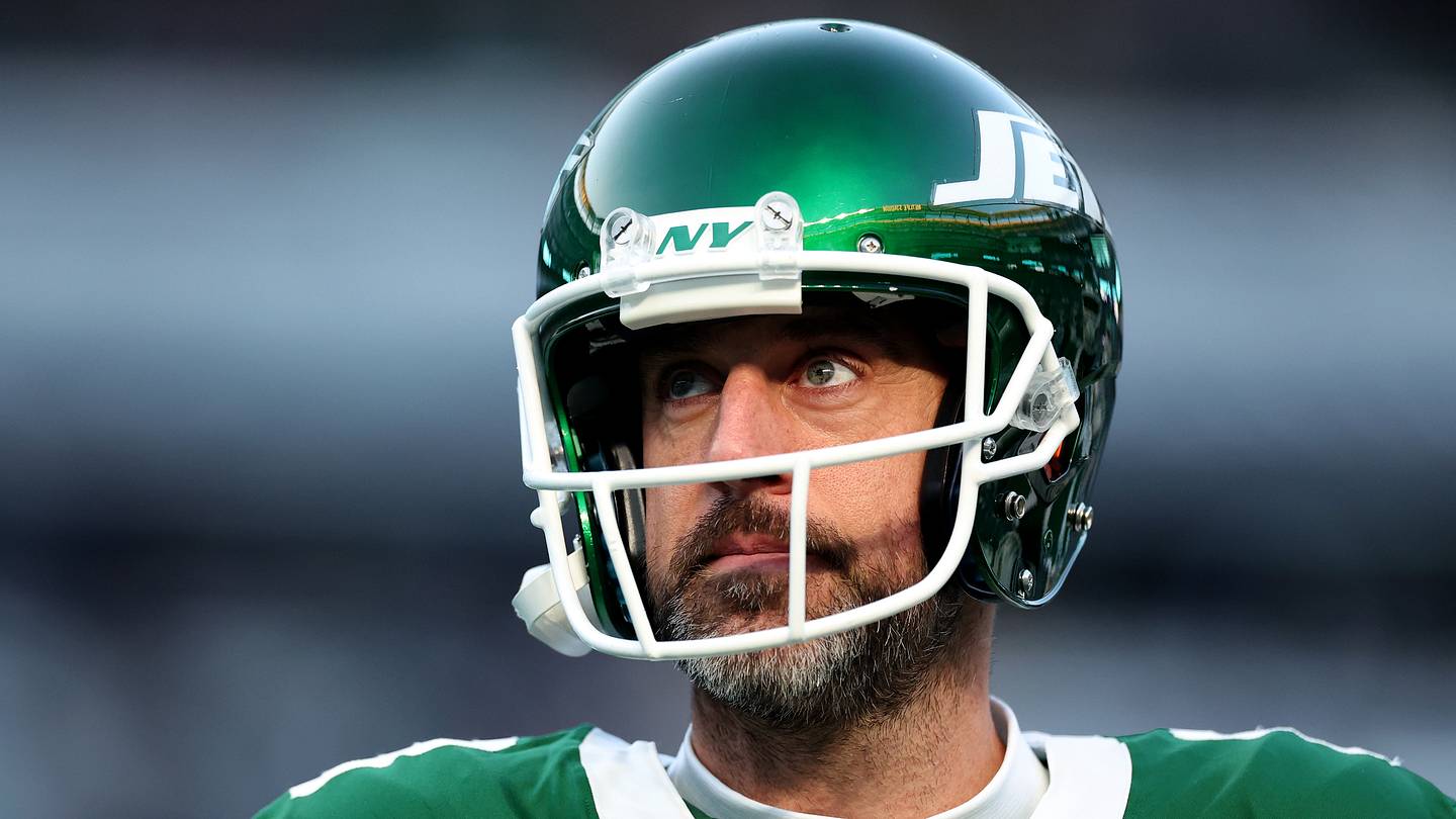 Aaron Rodgers price tag revealed as QB continues to ghost Steelers, Giants