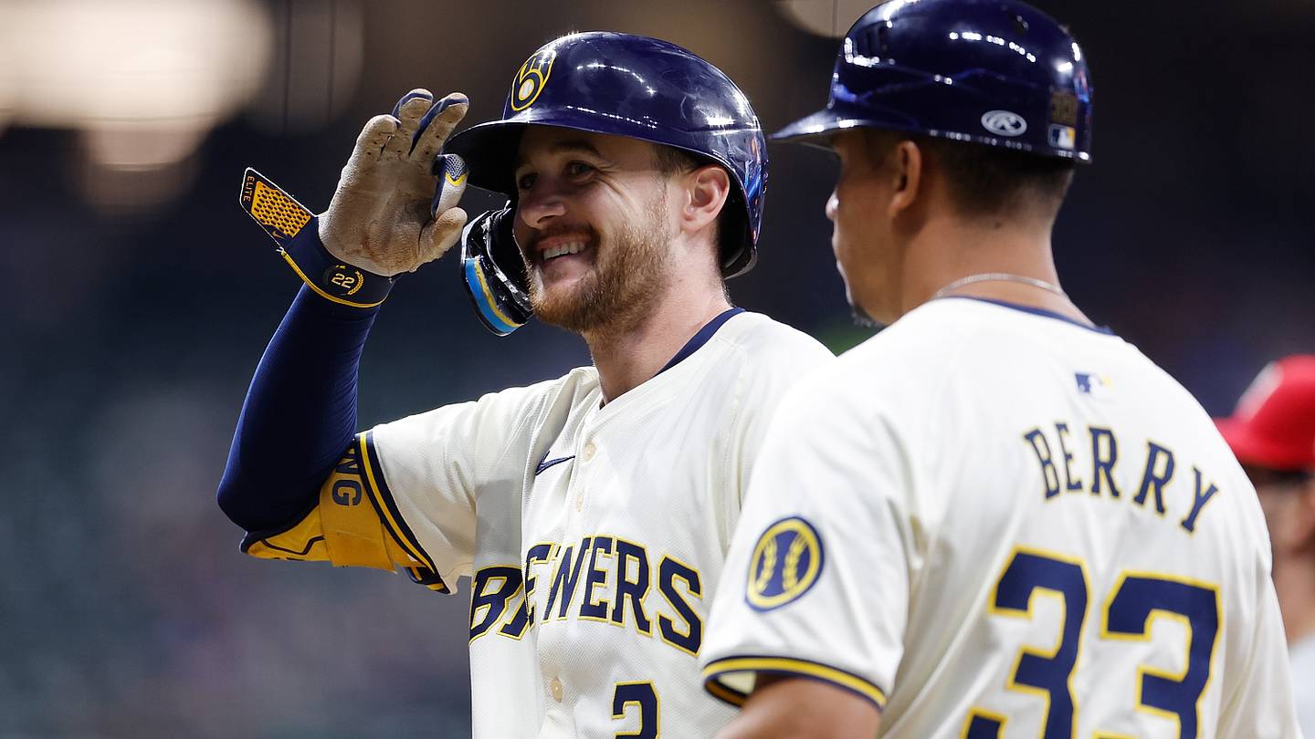 Milwaukee Brewers postseason history: Last World Series, playoff series ...