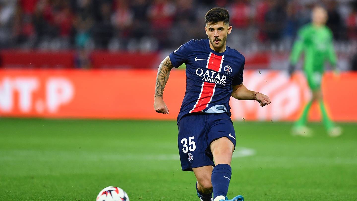 Chelsea want to sign PSG first-team player, says report