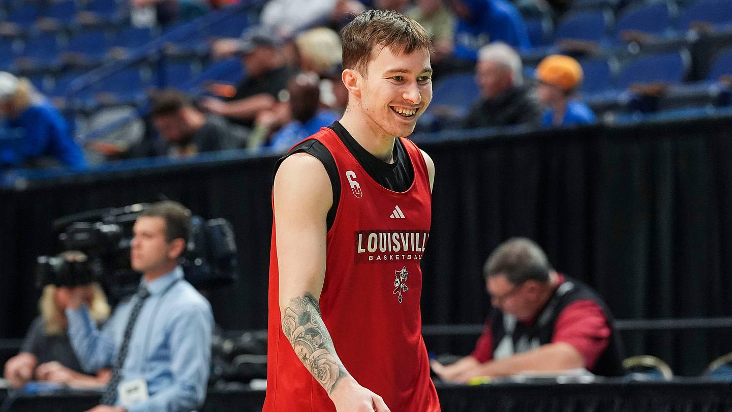 Former Louisville fan favorite sends hopeful NCAA Tournament message ...
