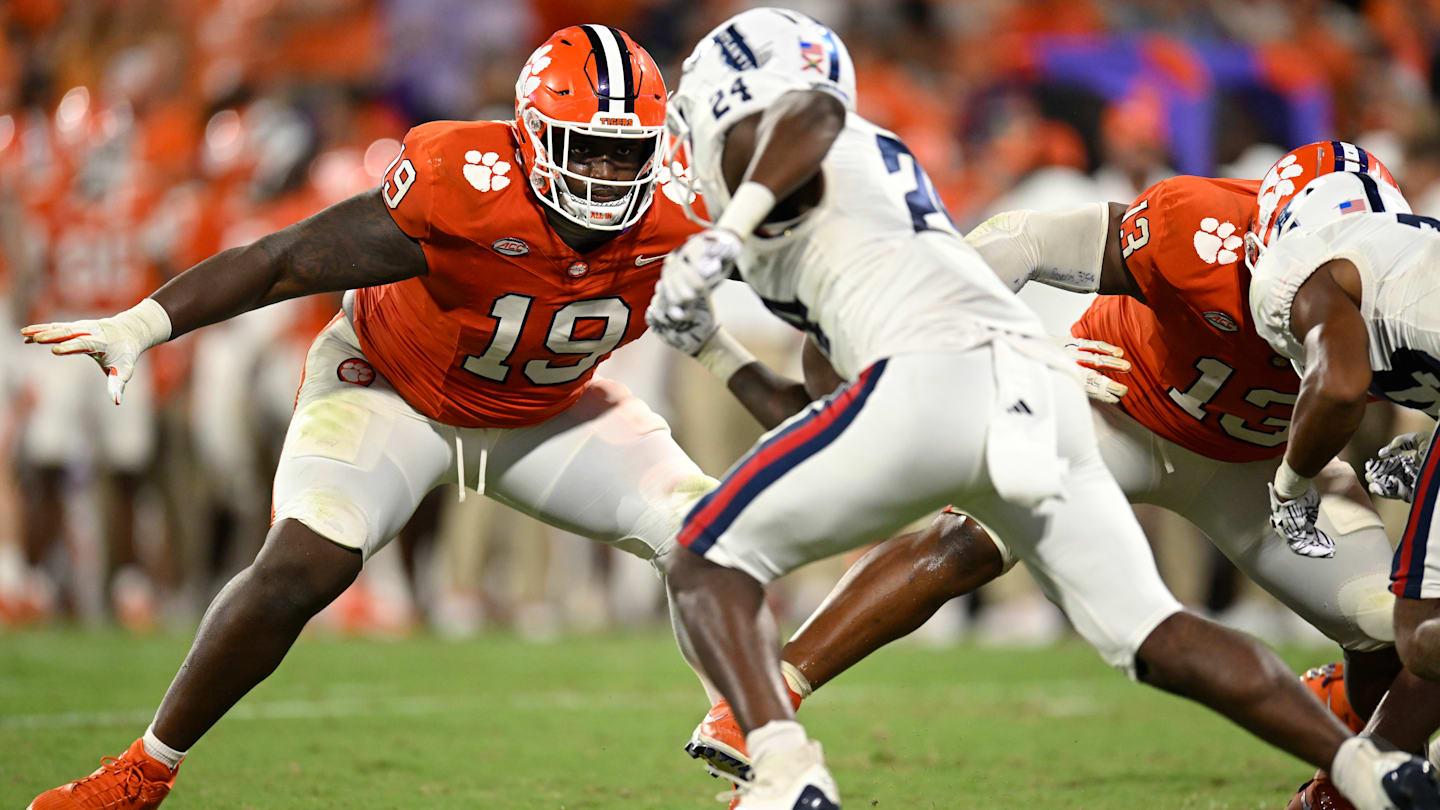 Key piece of Clemson defense announces return for 2025 football season