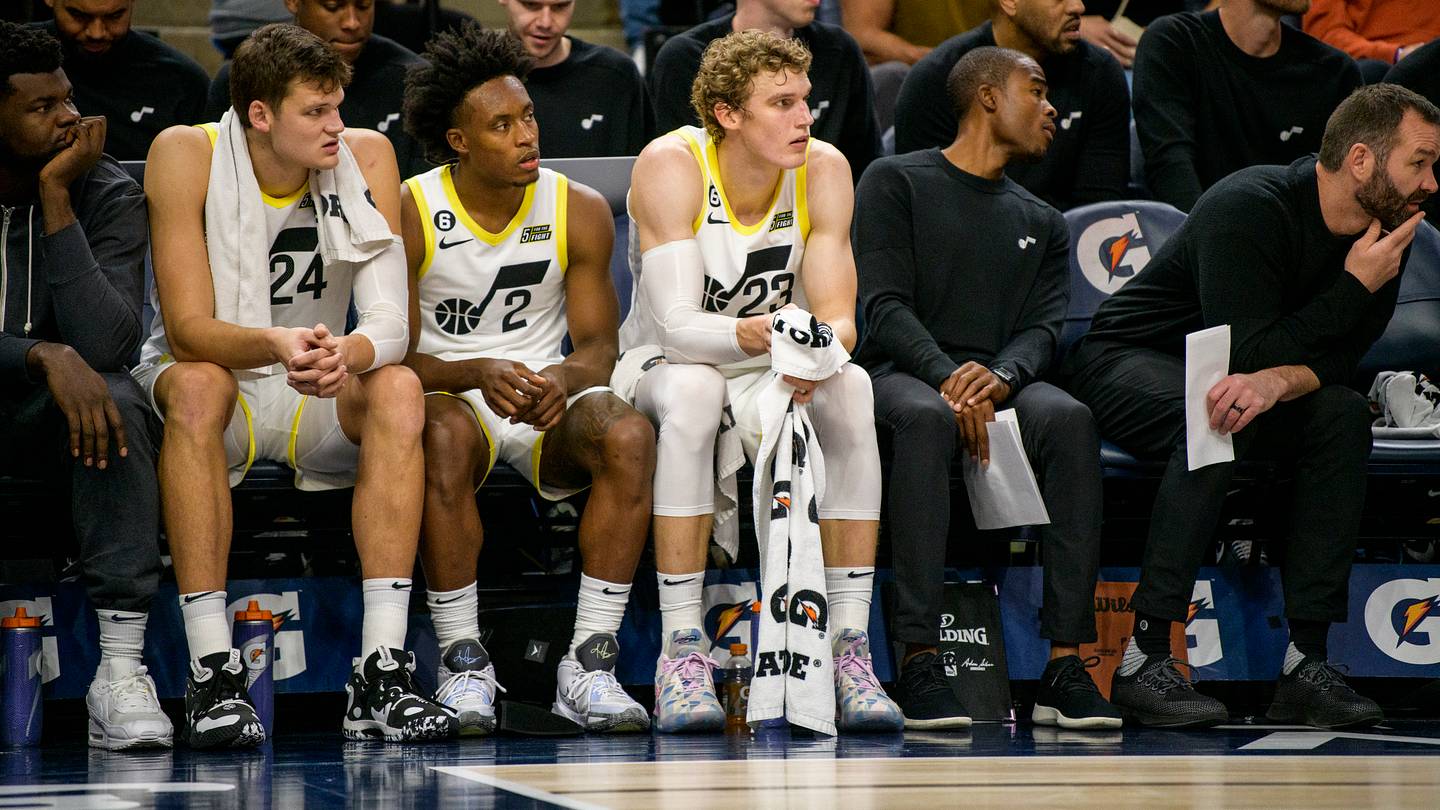 Jazz urged to make a lineup change that would steer them in a clearer ...