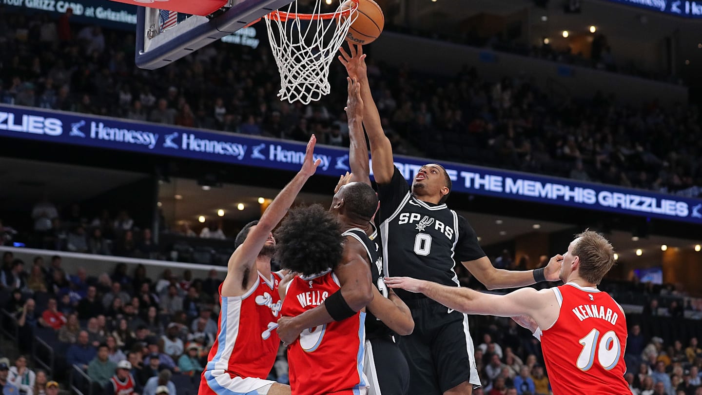 Egregious Keldon Johnson decision reveals Spurs hand for rest of season