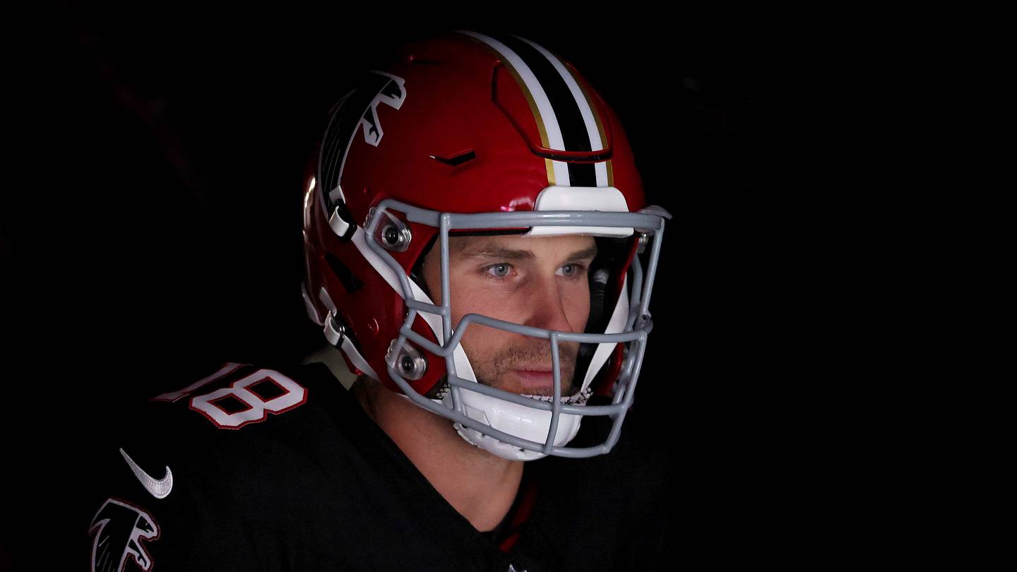 Kirk Cousins passed Tom Brady in career earnings but fumbled the bag