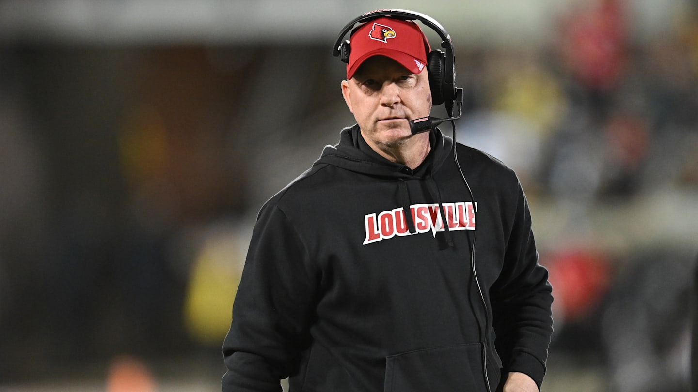 Louisville fans' panic meter maxed out after latest Jeff Brohm to ...