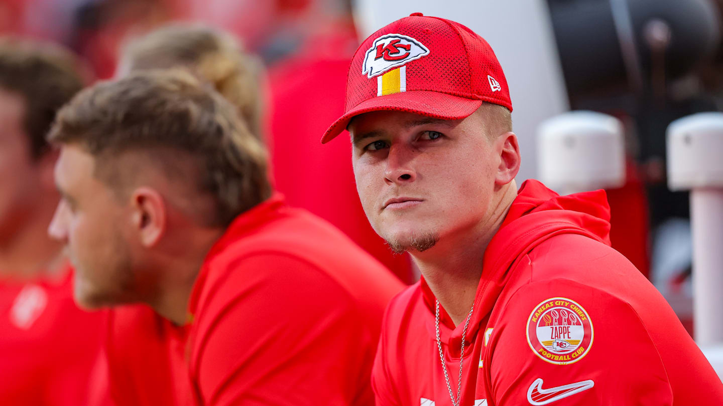 Former Chiefs QB Re-Signs With Team That Just Released Him