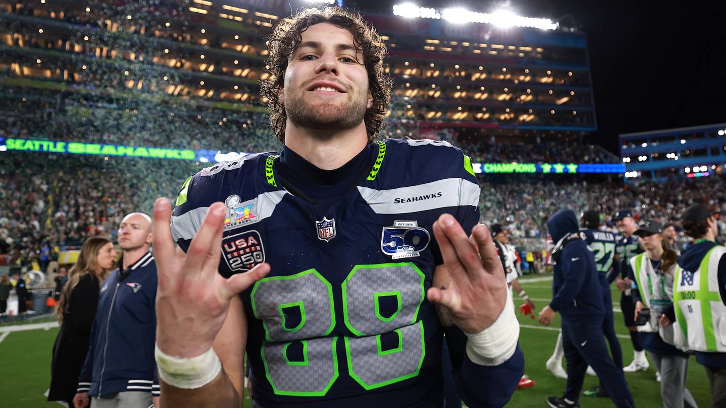 A.J. Barner celebrates with Seahawks fans again after Super Bowl parade