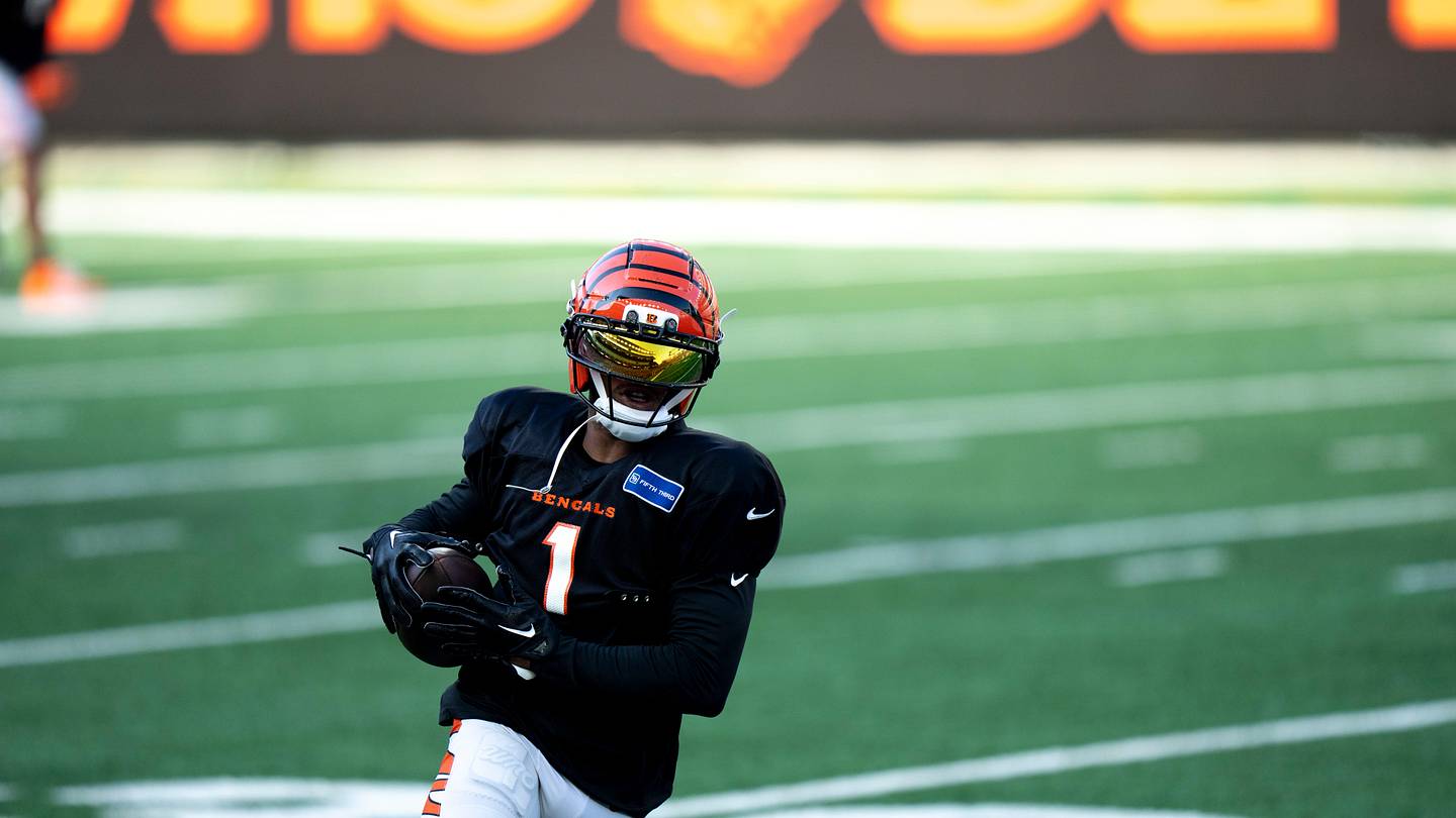 Ja'Marr Chase Reportedly Making Apparel Deal Switch Ahead of 2025 NFL ...