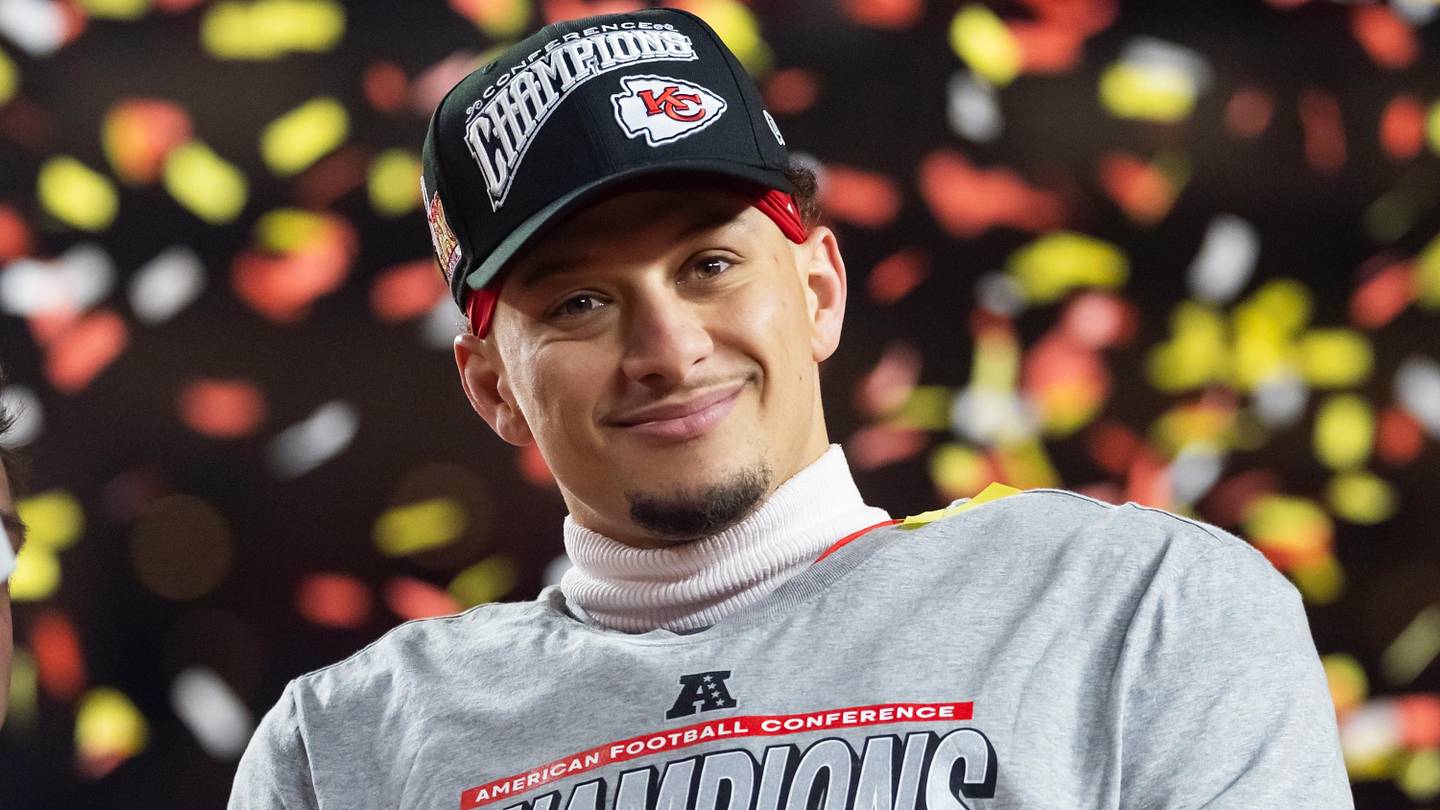 Patrick Mahomes Could Be Key to Re-Signing Big Chiefs Free Agent