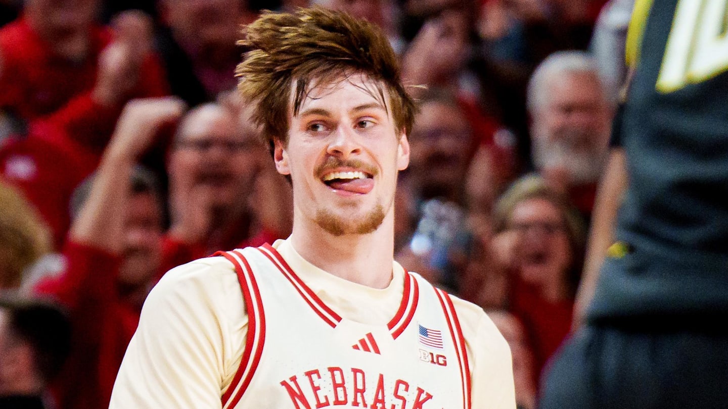 Nebraska basketball loses key player against Washington with leg injury