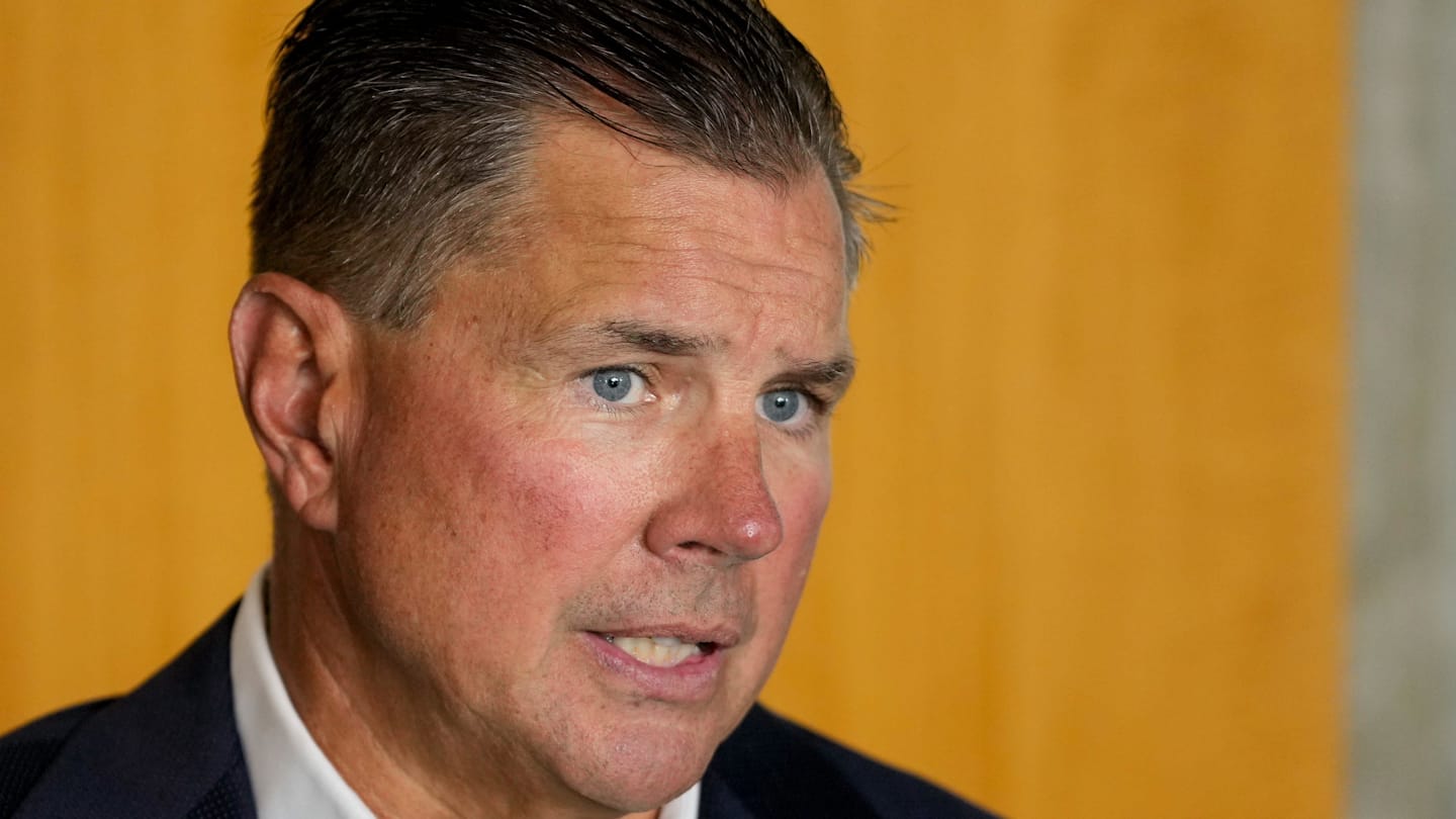 Al Golden's magic touch hasn't extended to the Cincinnati Bengals