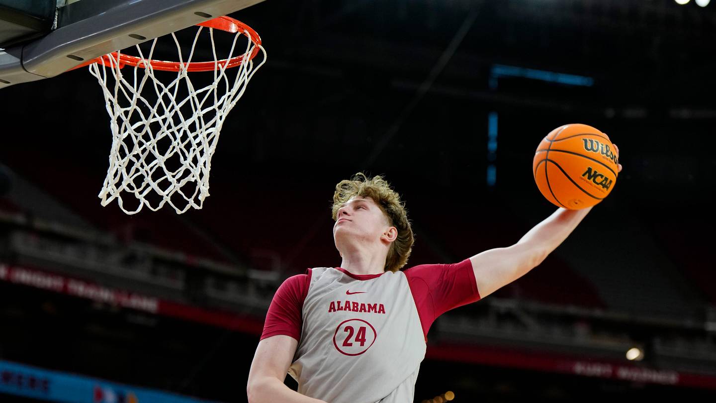 Alabama Basketball's Sam Walters enters the transfer portal