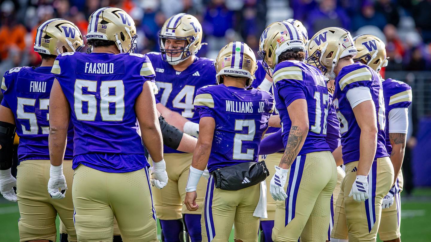 Huskies Still Can't Elevate Into Associated Press Top 25