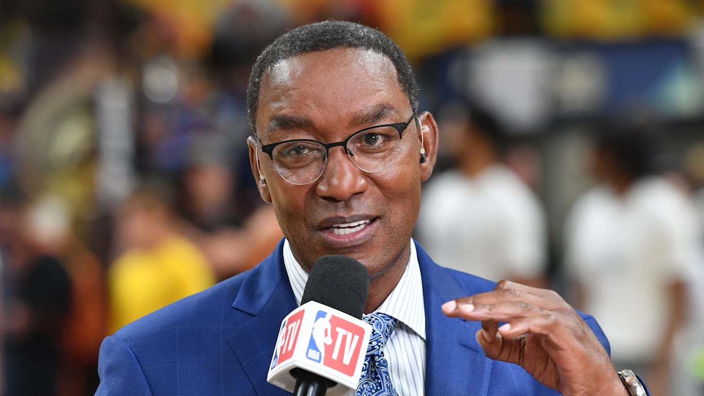 NBA Hall of Famer says superstar trade would make Knicks instant title ...