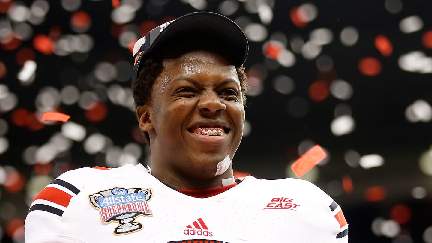 College football legend reveals Louisville's 'vibe' was glaringly ...