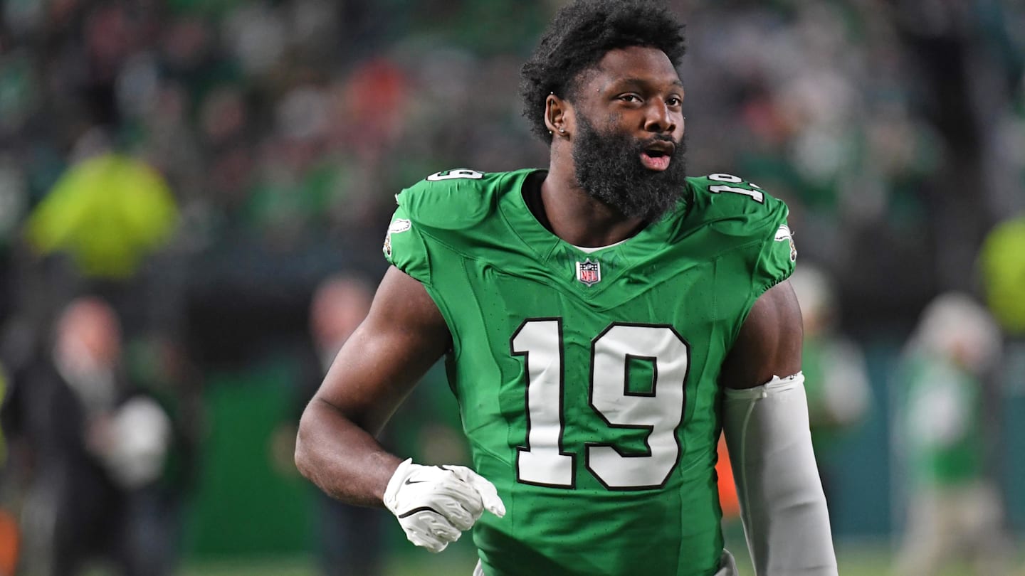 Josh Sweat Explains Off-Field Move That's Worrying Eagles Fans
