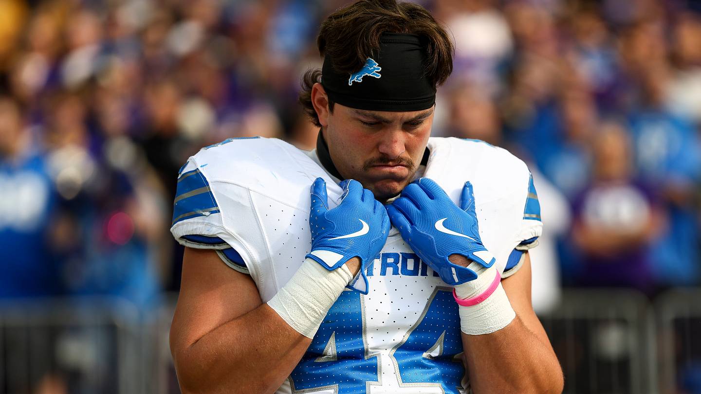 Lions injury woes on defense continue during Thanksgiving win over Bears