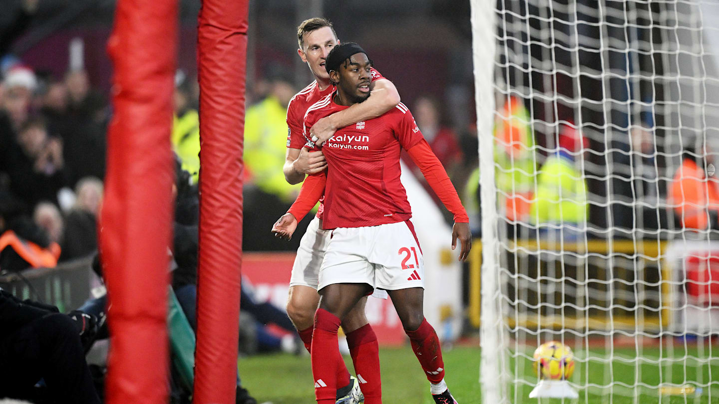 Premier League Table: Reordering by points in the last 5 matches