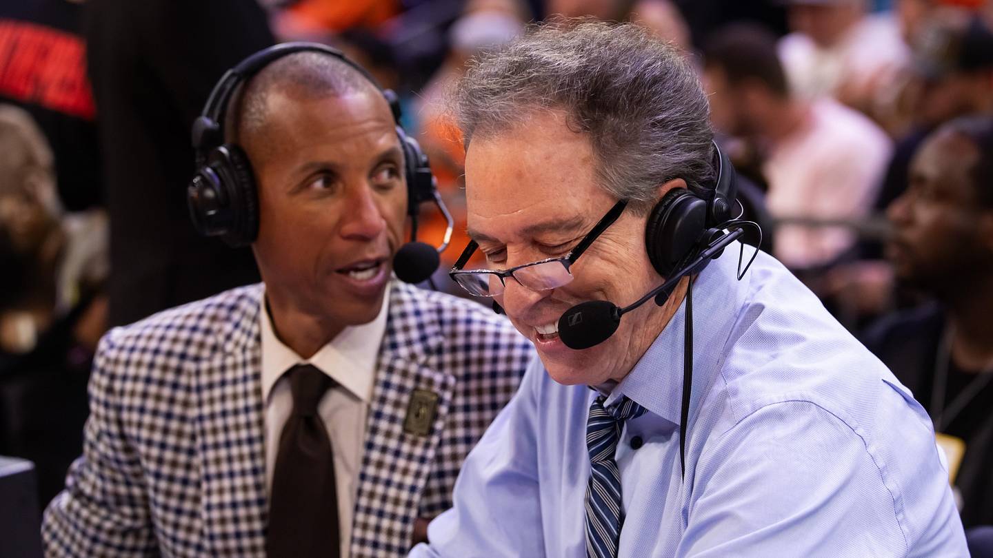 ‘Those Last Couple Broadcasts Were Difficult’: Kevin Harlan on the End ...