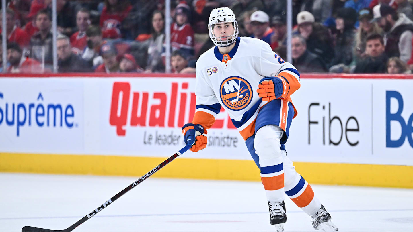 NY Islanders defenseman Alexander Romanov may miss the start of ...