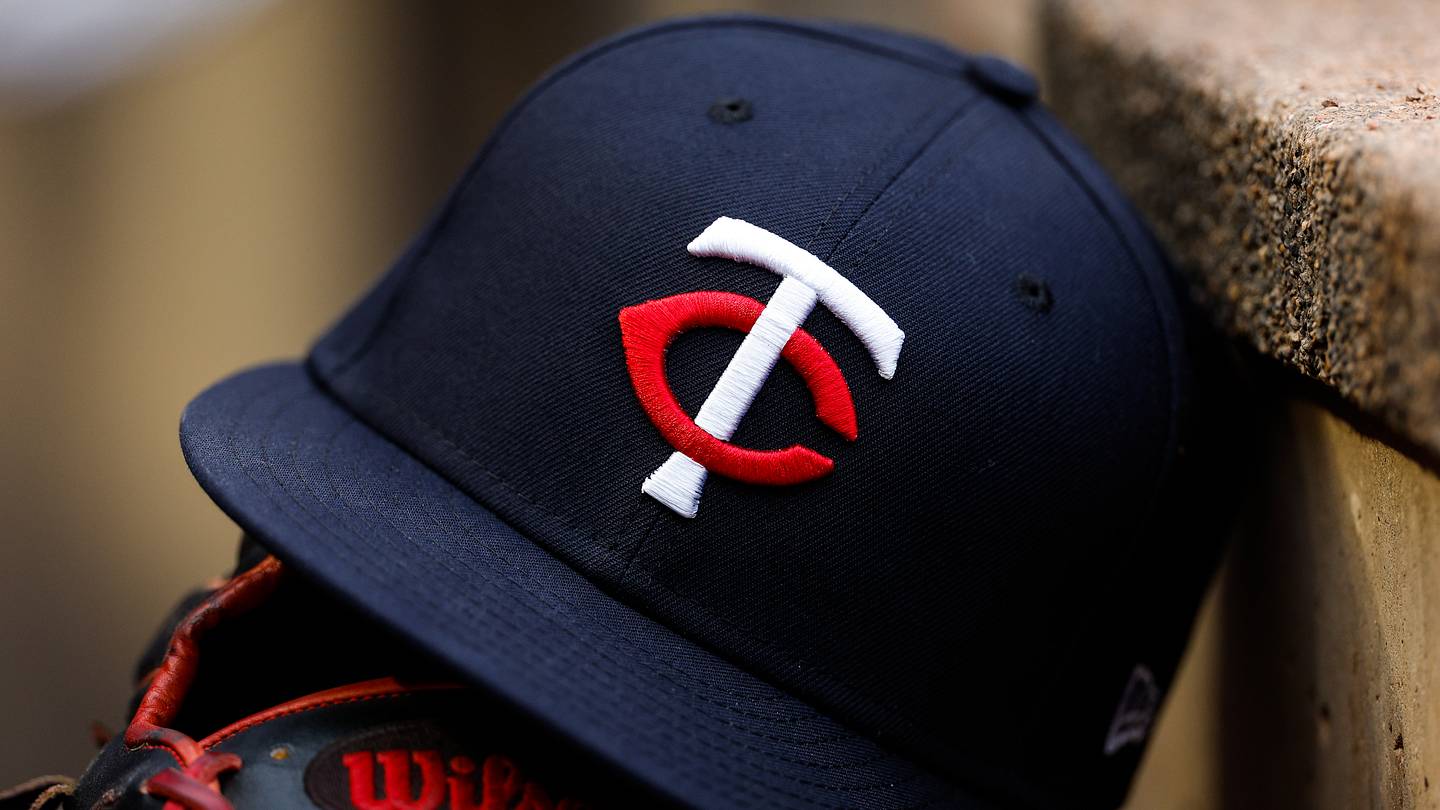Failed former Twins first round pick signs with Astros and is switching ...
