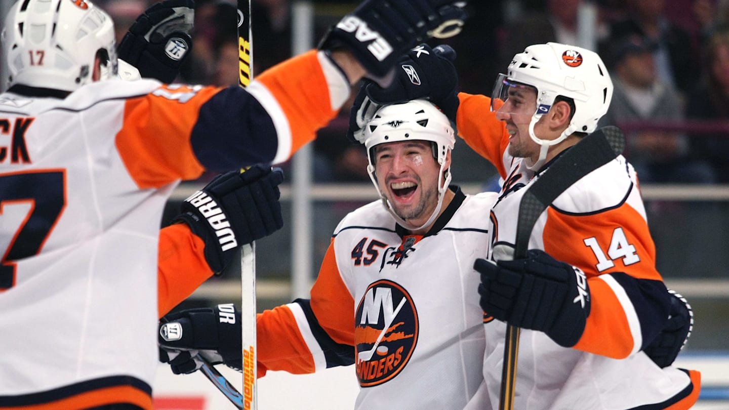 Nate Thompson tells of how NY Islanders set up one of their teammates ...