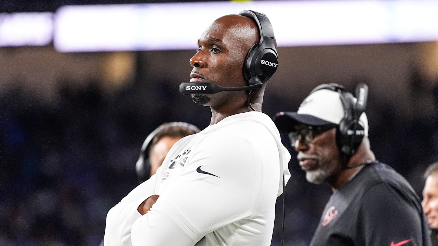 Texans' DeMeco Ryans Weighs In on Lamar Jackson Injury Concern