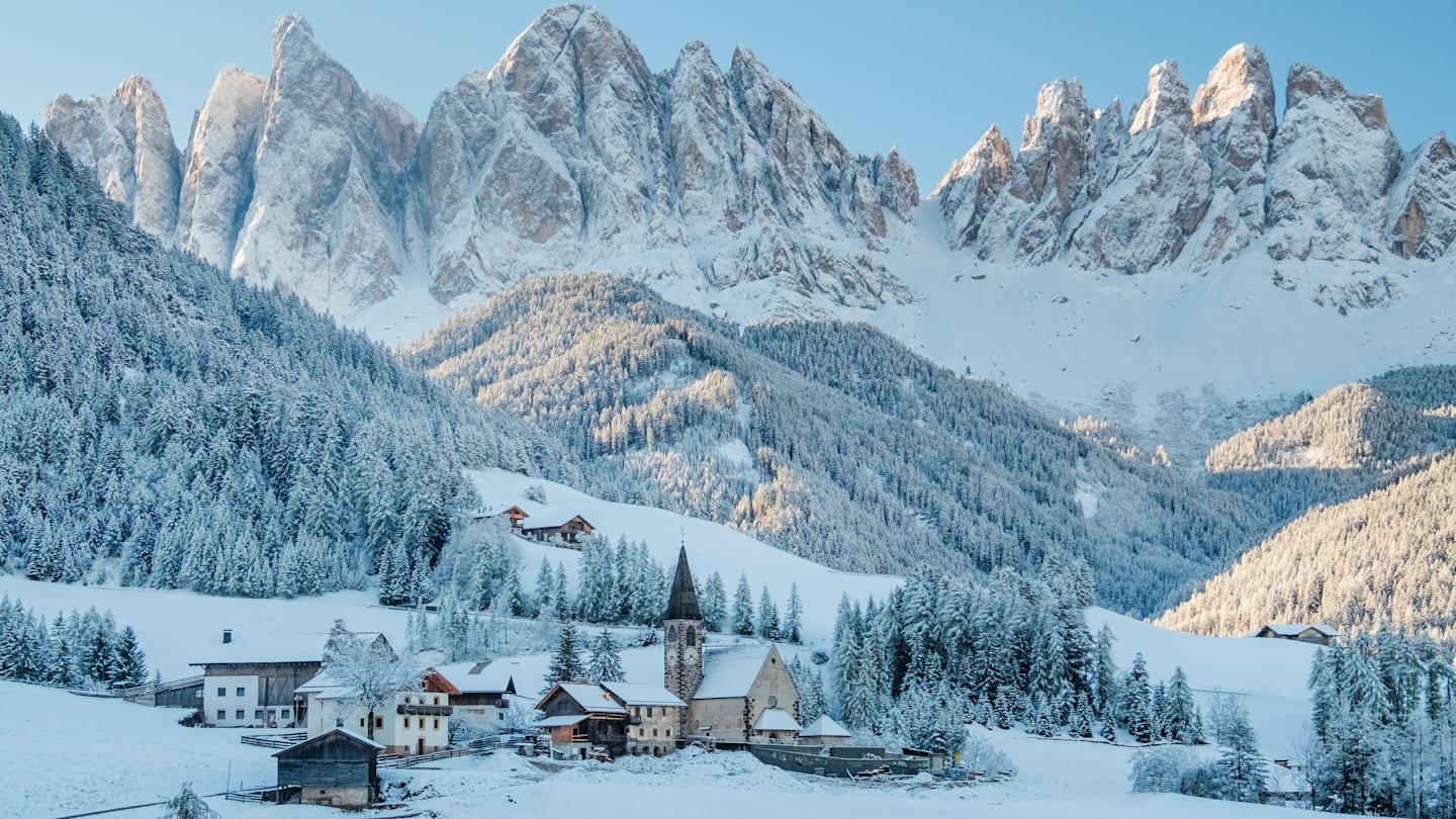 5 Hidden Mountain Towns in Italy That Look Straight Out of a Snow Globe