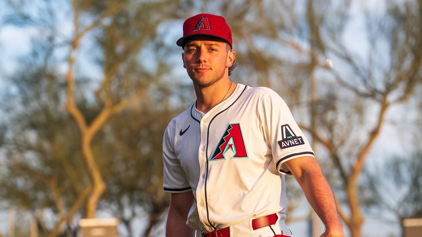 Diamondbacks Extend Young Starting Pitcher