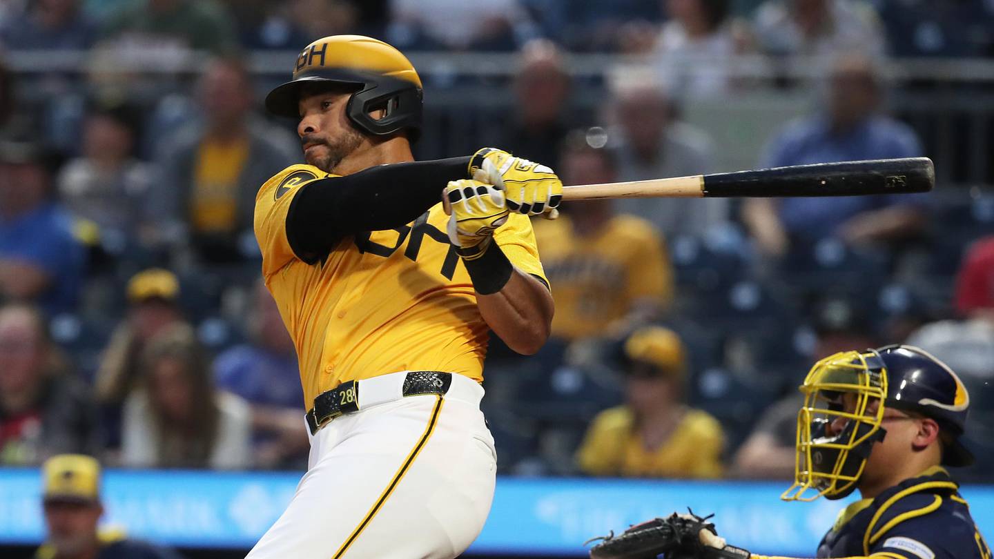 Pirates Considering Bringing Back Controversial Outfielder