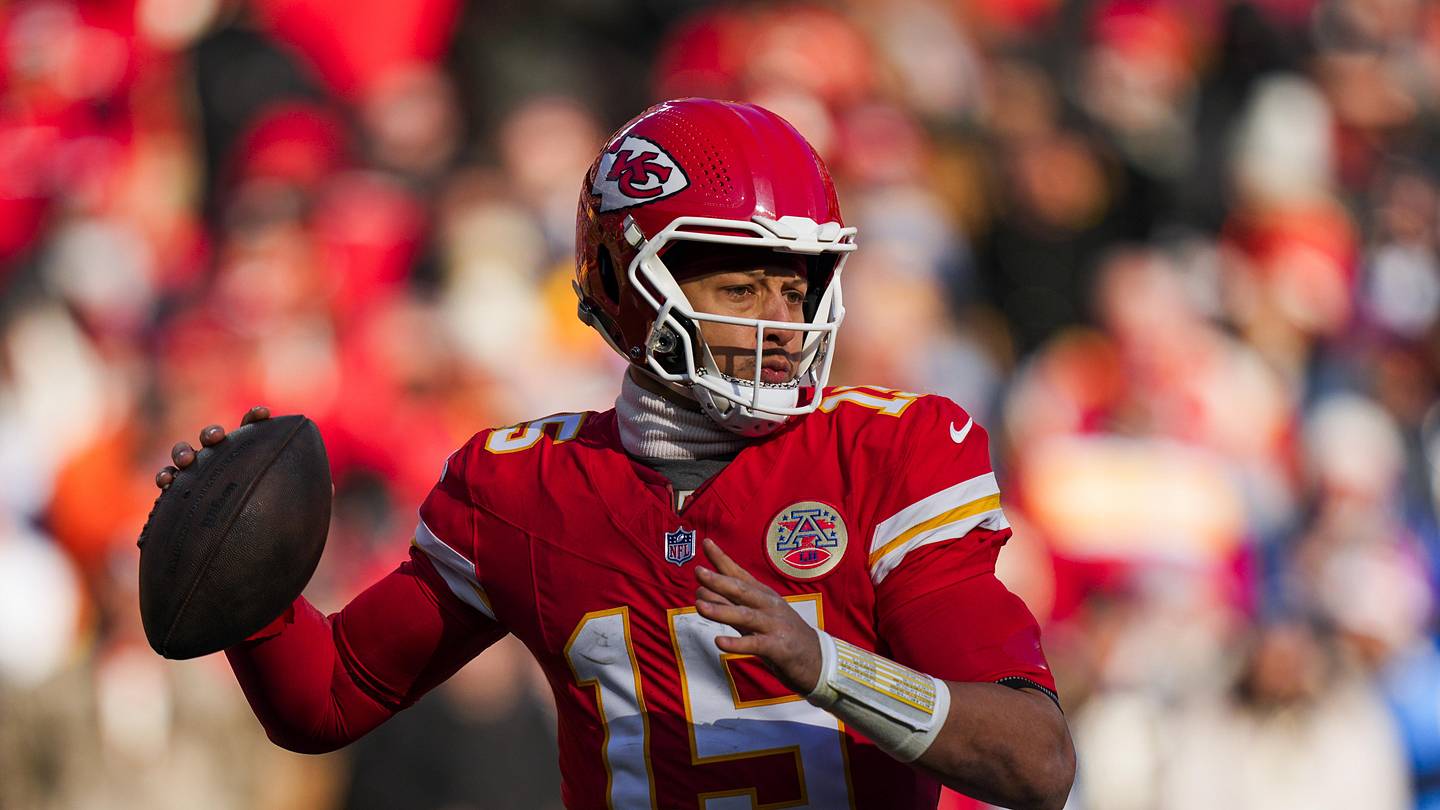 Patrick Mahomes Sends Heartfelt Message After Injury
