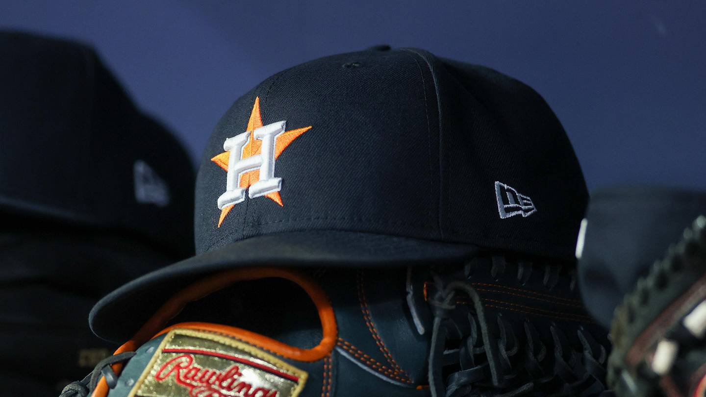 Astros Sign Intriguing Starting Pitcher After Dominant International Stint