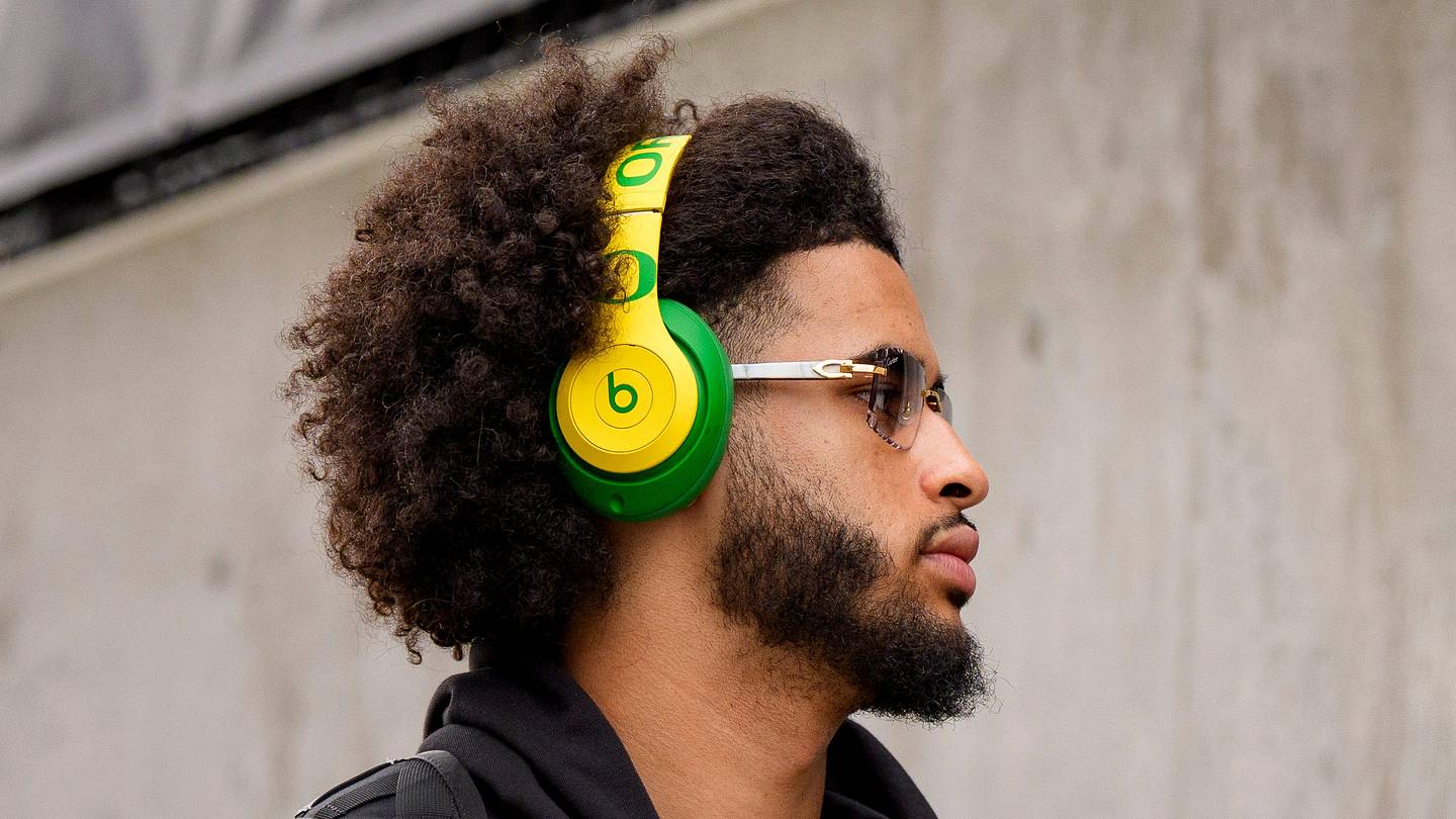 Oregon's Dante Moore Joined By Two Other Star Players on EA Sports Cover